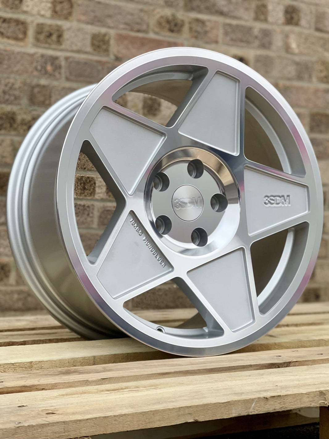 VW Transporter 18 Inch Alloy Wheels & Tyres | Elite Wheels