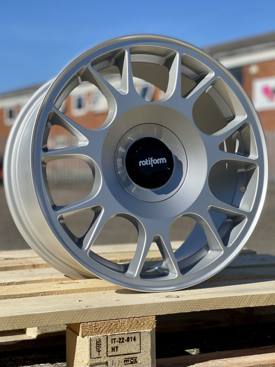 18" Volkswagen Golf Rotiform Tuf-R Silver Alloy Wheels