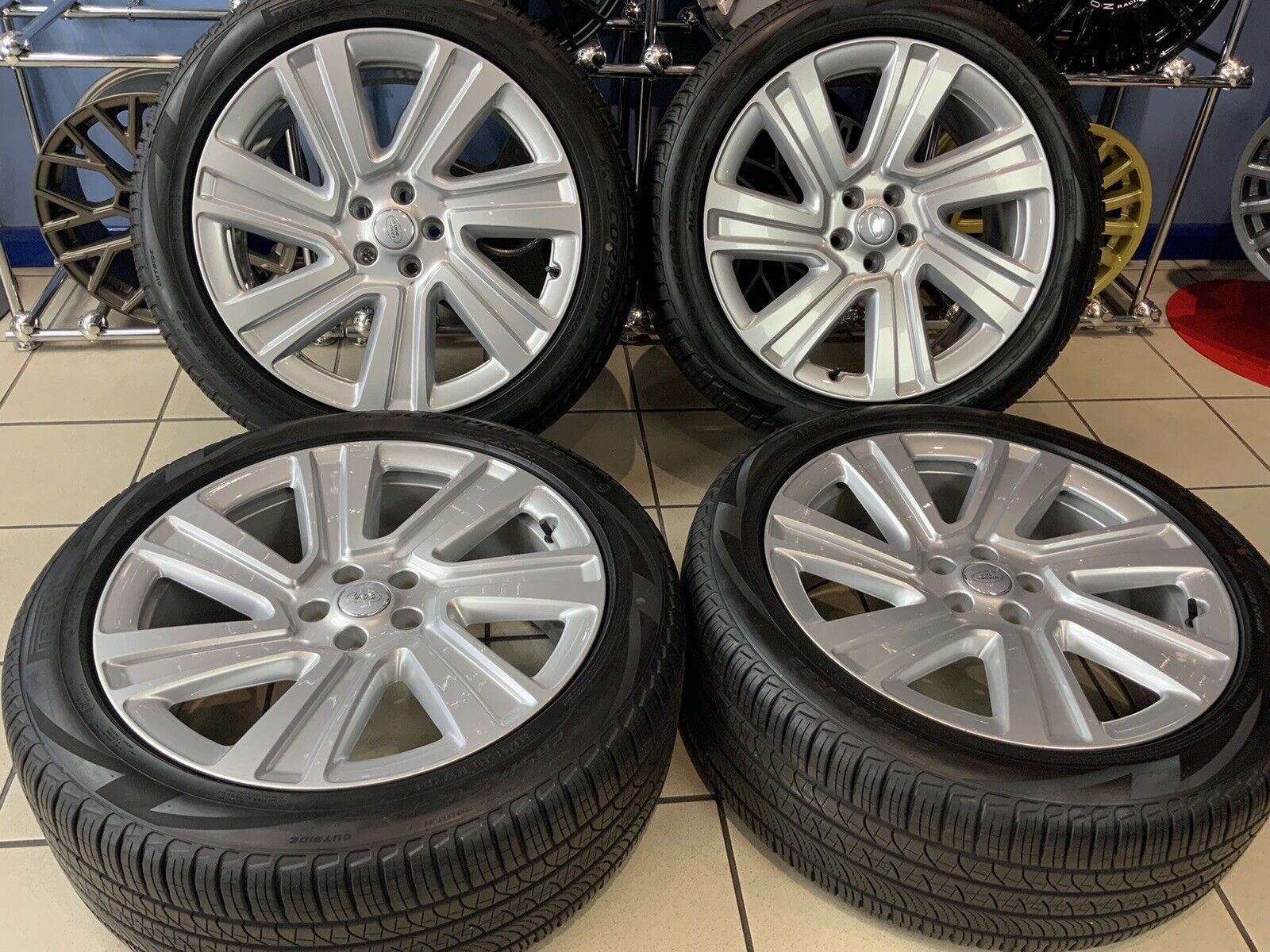 GENUINE RANGE ROVER L460 22" STYLE 7023 ALLOY WHEELS & TYRES