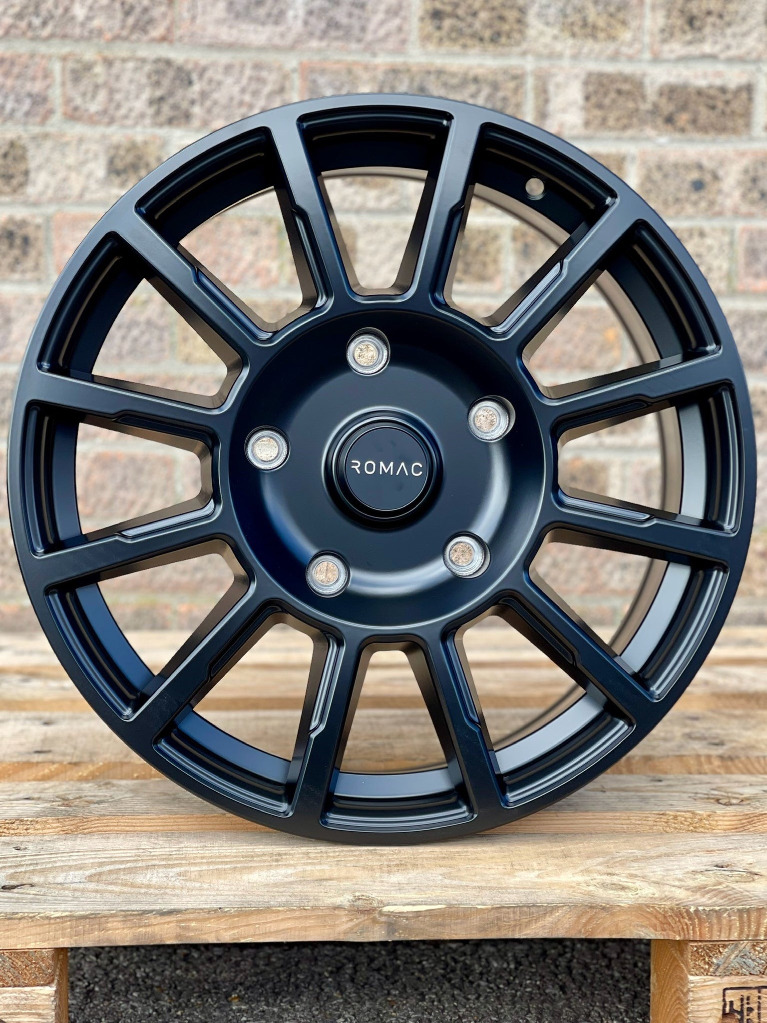 18" Ford Transit Custom Romac Steath Satin Black Alloy Wheels
